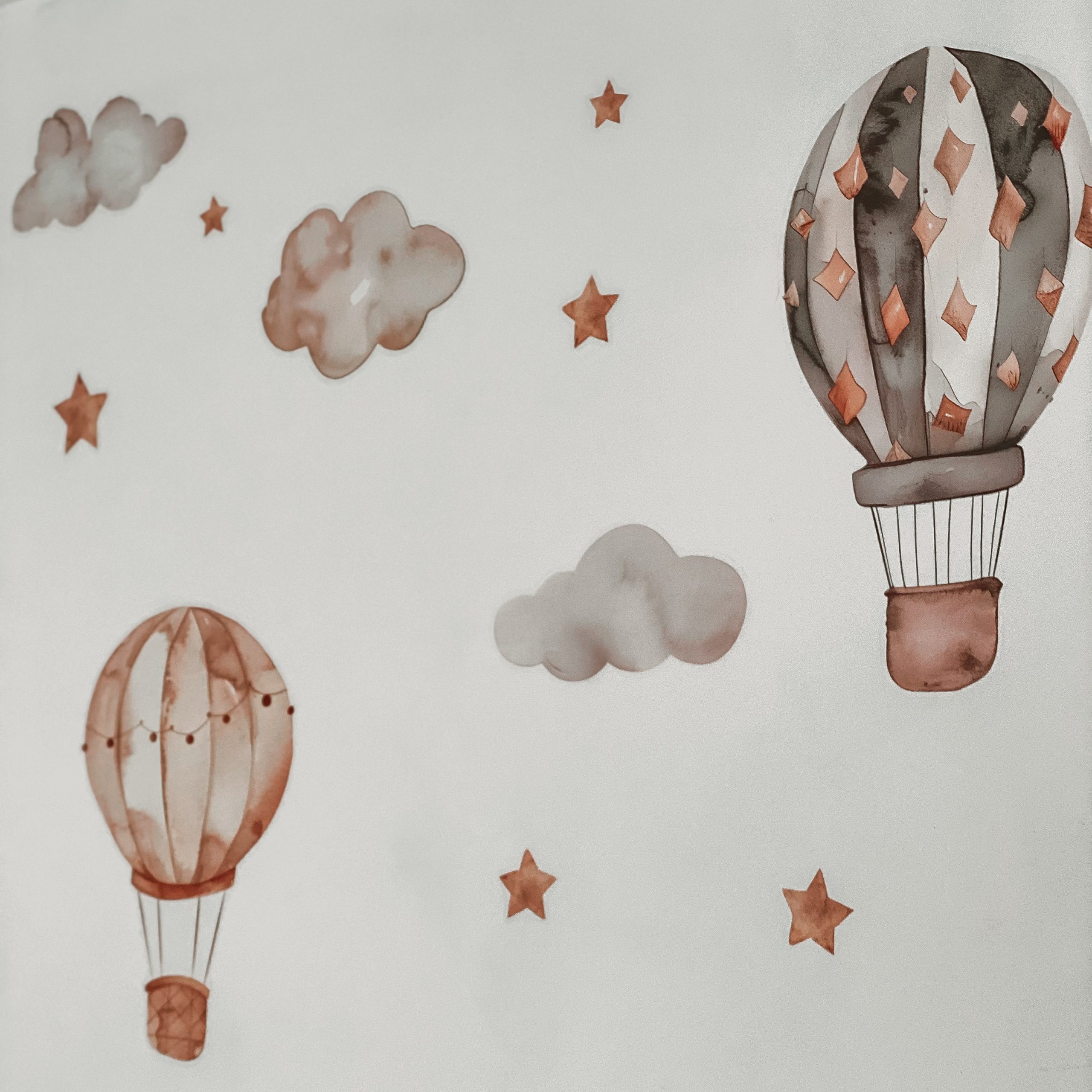Stenske nalepke “baloni” | Dodatki za otroške sobice, VANJA IN LEV